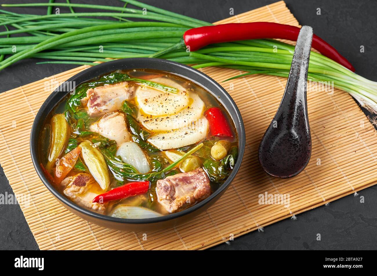 Sinigang na baboy immagini e fotografie stock ad alta risoluzione - Alamy