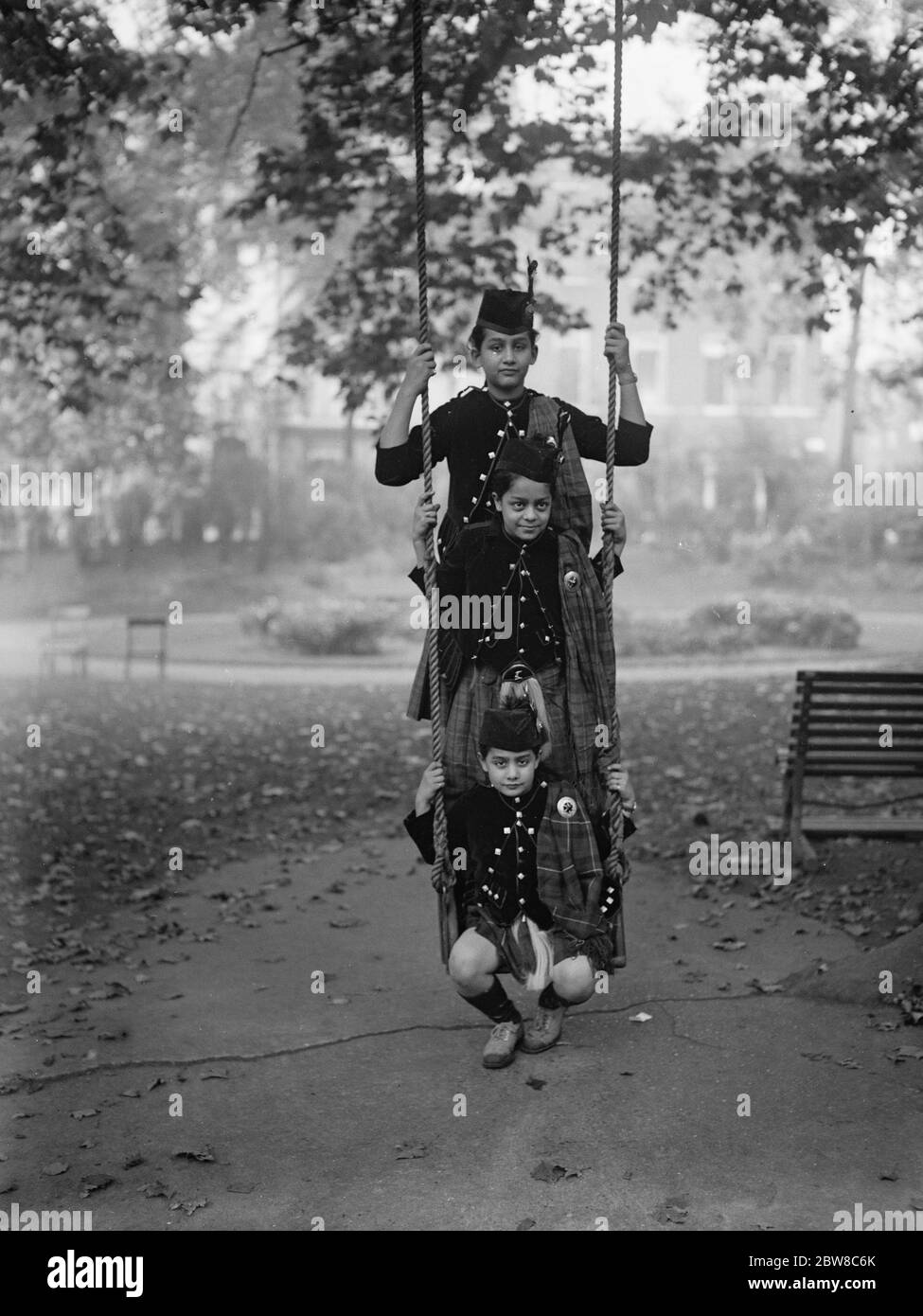 Le tre nipoti della Begum di Bhopal fotografarono a Portman Square . La ...