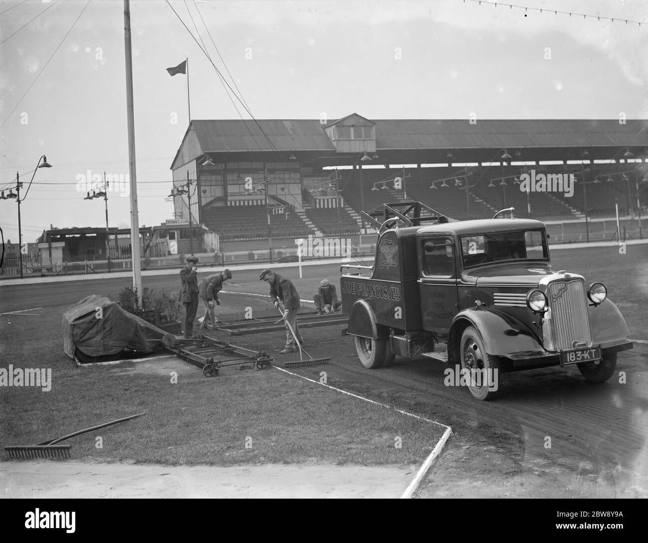 Speedway nuovo stadio cross immagini e fotografie stock ad alta ...
