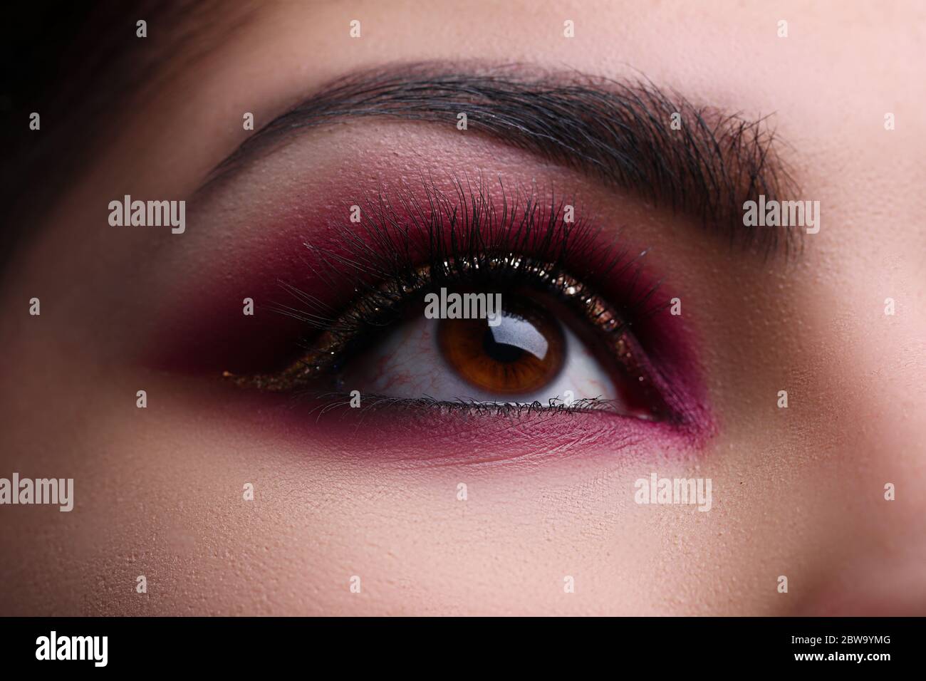 Splendidamente trucco per la foto dell'occasione immagini e fotografie ...