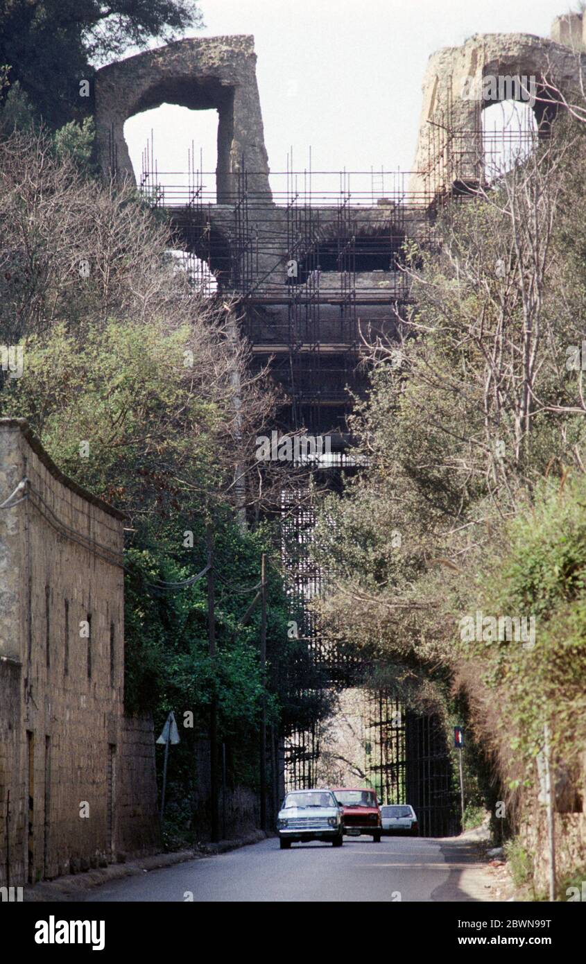 Napoli antica via cuma immagini e fotografie stock ad alta risoluzione ...