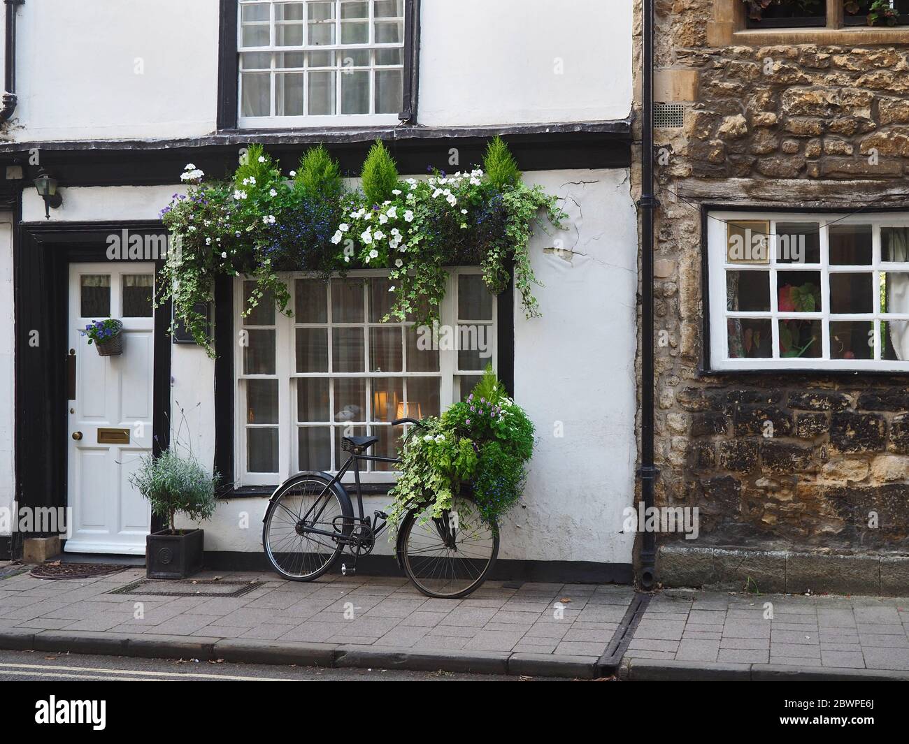 Vecchie case inglesi immagini e fotografie stock ad alta risoluzione ...