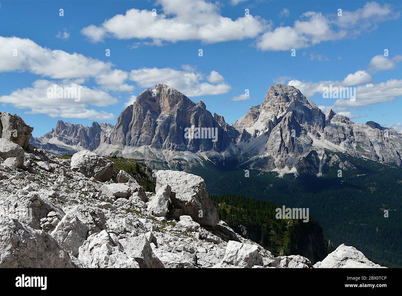 Paesaggi panoramici delle dolomiti immagini e fotografie stock ad alta ...