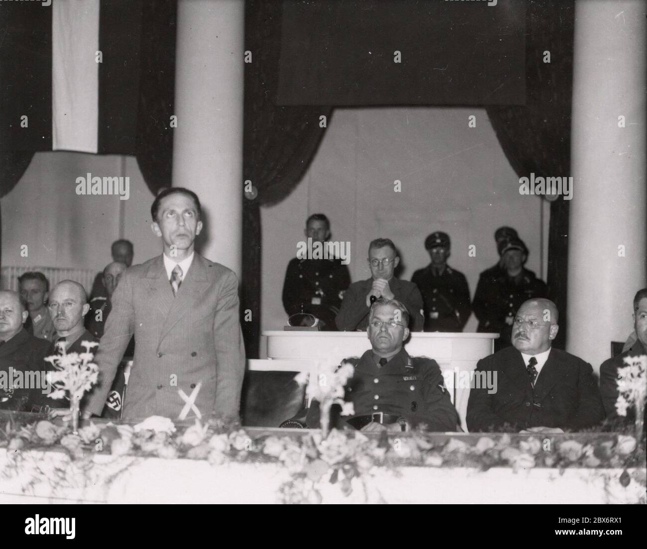 Propaganda politica joseph goebbels immagini e fotografie stock ad alta ...