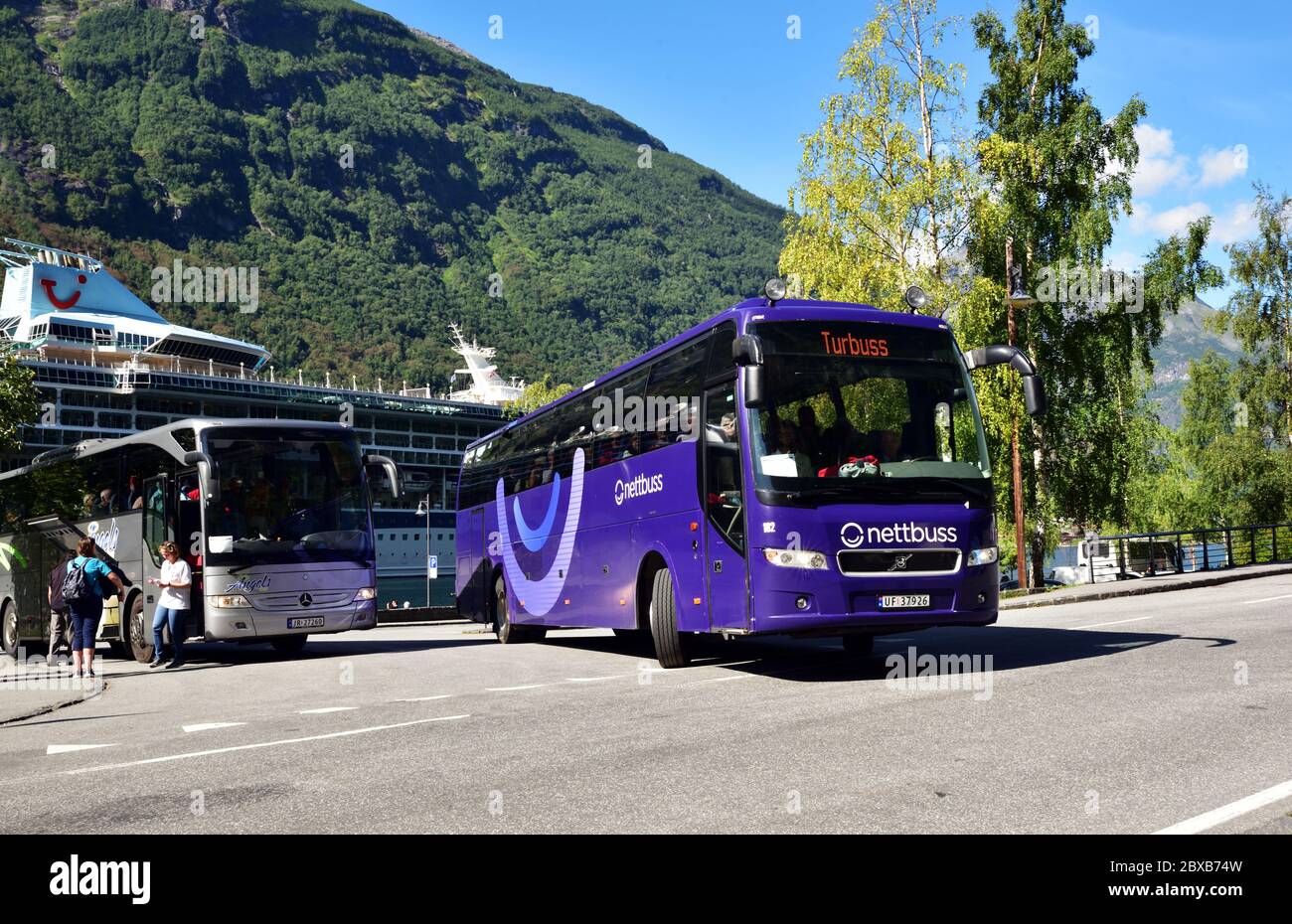 Mercedes tourismo immagini e fotografie stock ad alta risoluzione - Alamy