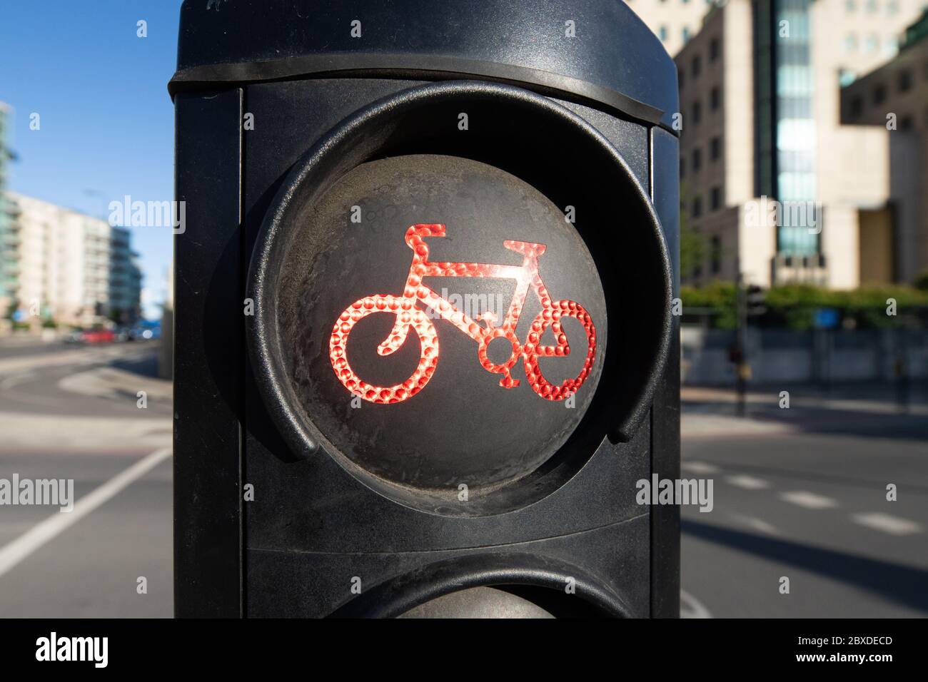 Señal de stop en el semáforo immagini e fotografie stock ad alta ...