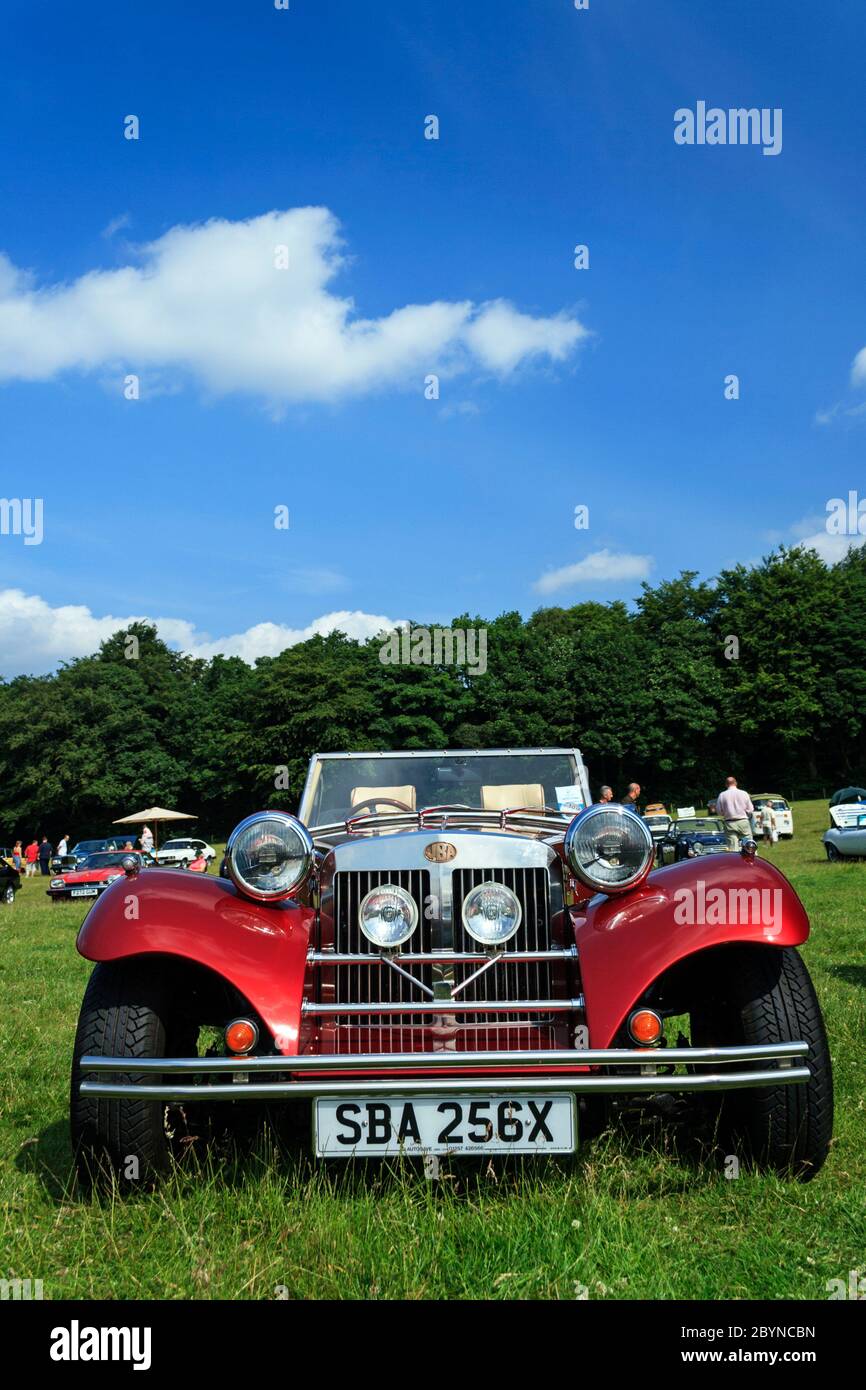 Jba falcon immagini e fotografie stock ad alta risoluzione - Alamy
