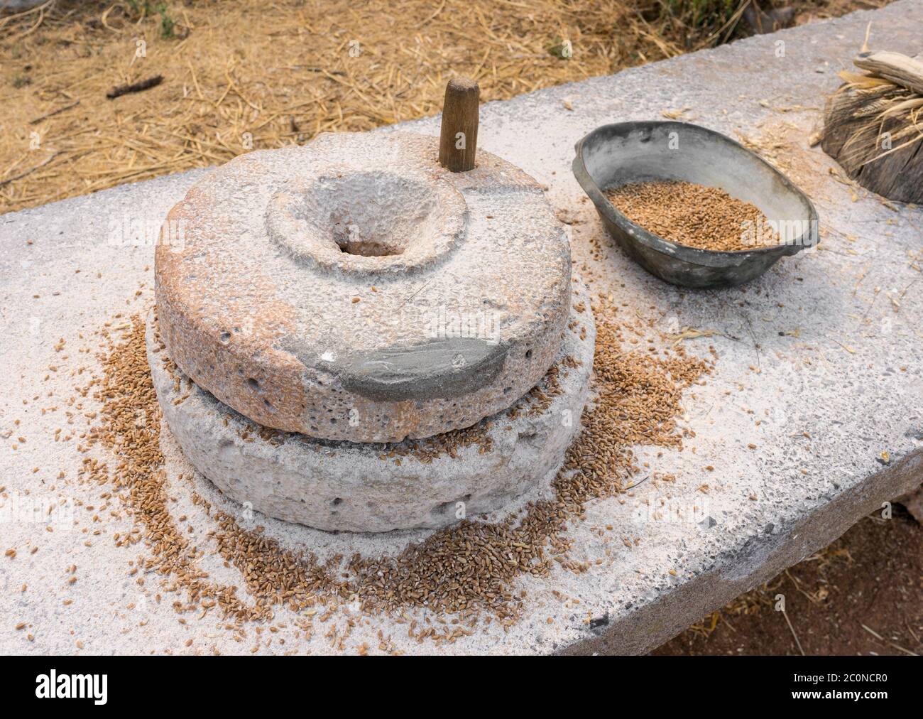 Macinazione di prodotti alimentari immagini e fotografie stock ad alta ...