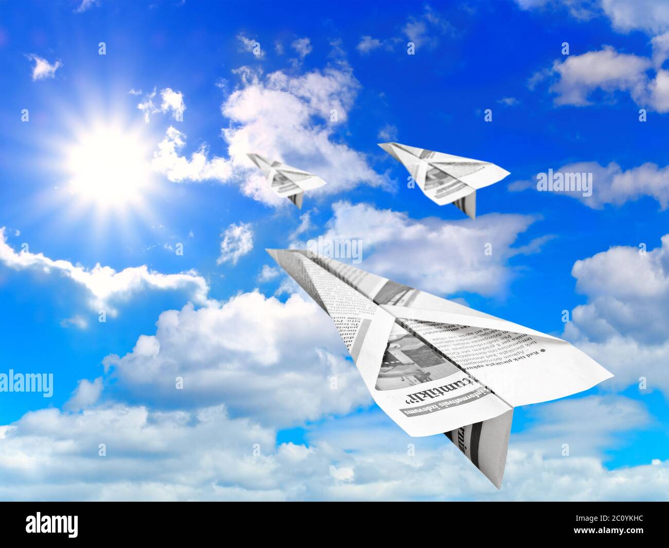 Aeroplani di carta immagini e fotografie stock ad alta risoluzione - Alamy