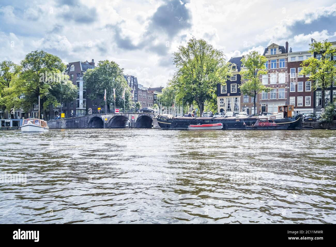 Barca amsterdam immagini e fotografie stock ad alta risoluzione - Alamy