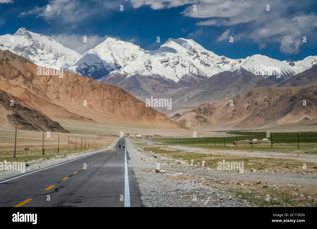 Karakorum highway immagini e fotografie stock ad alta risoluzione - Alamy
