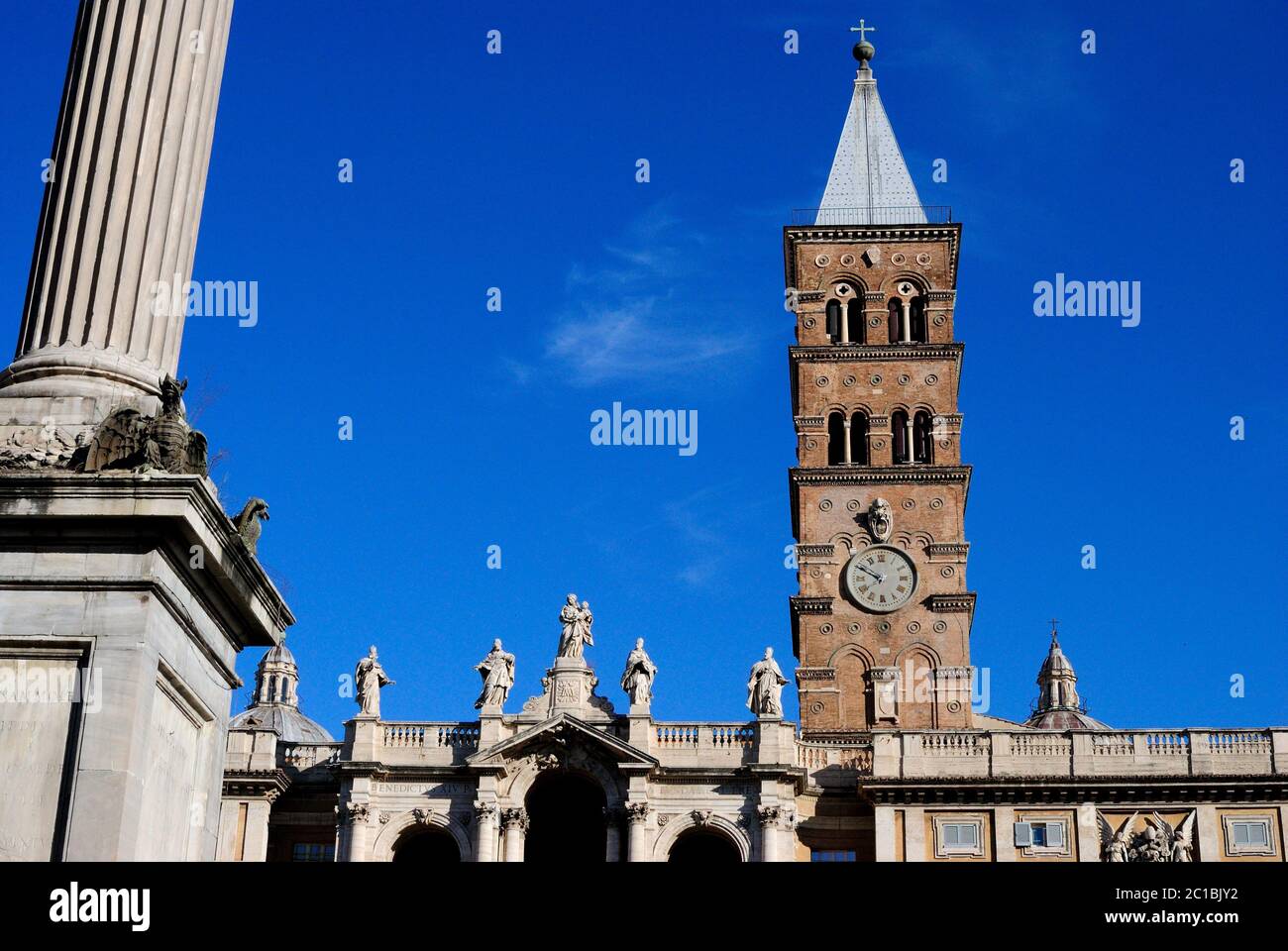 Basilica roma campanile immagini e fotografie stock ad alta risoluzione ...