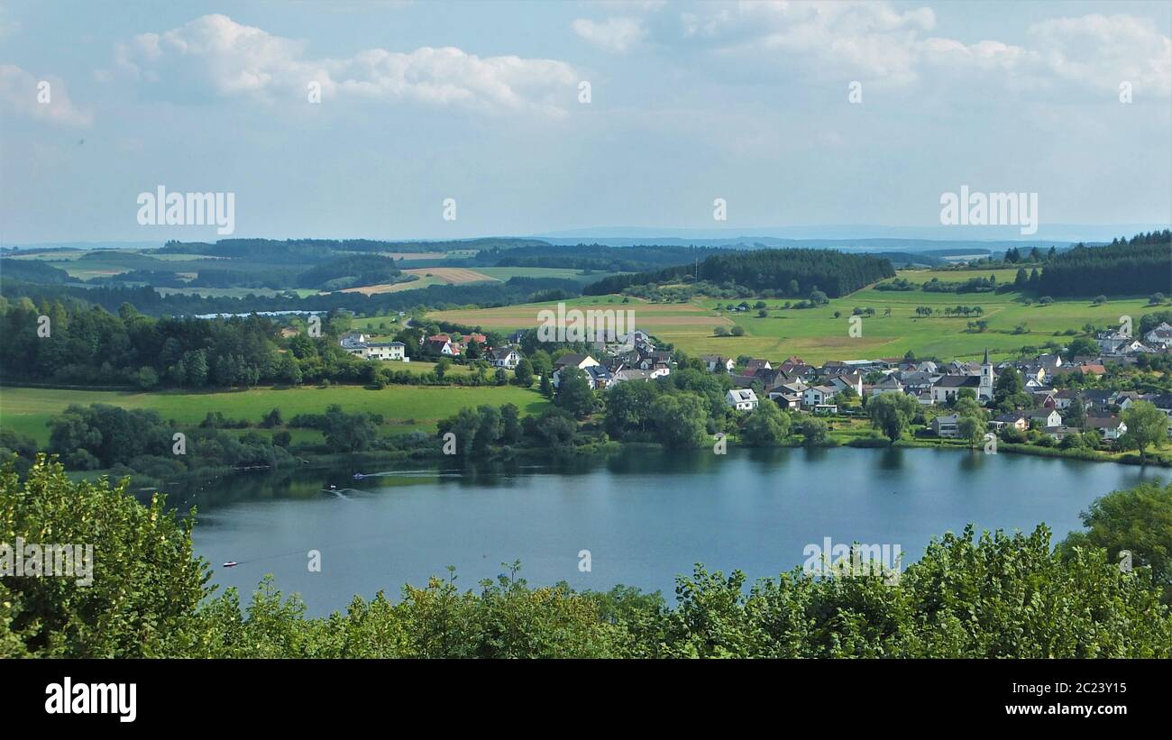Eifel germany volcano immagini e fotografie stock ad alta risoluzione ...