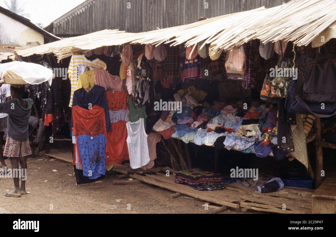 Slums freetown sierra leone immagini e fotografie stock ad alta ...