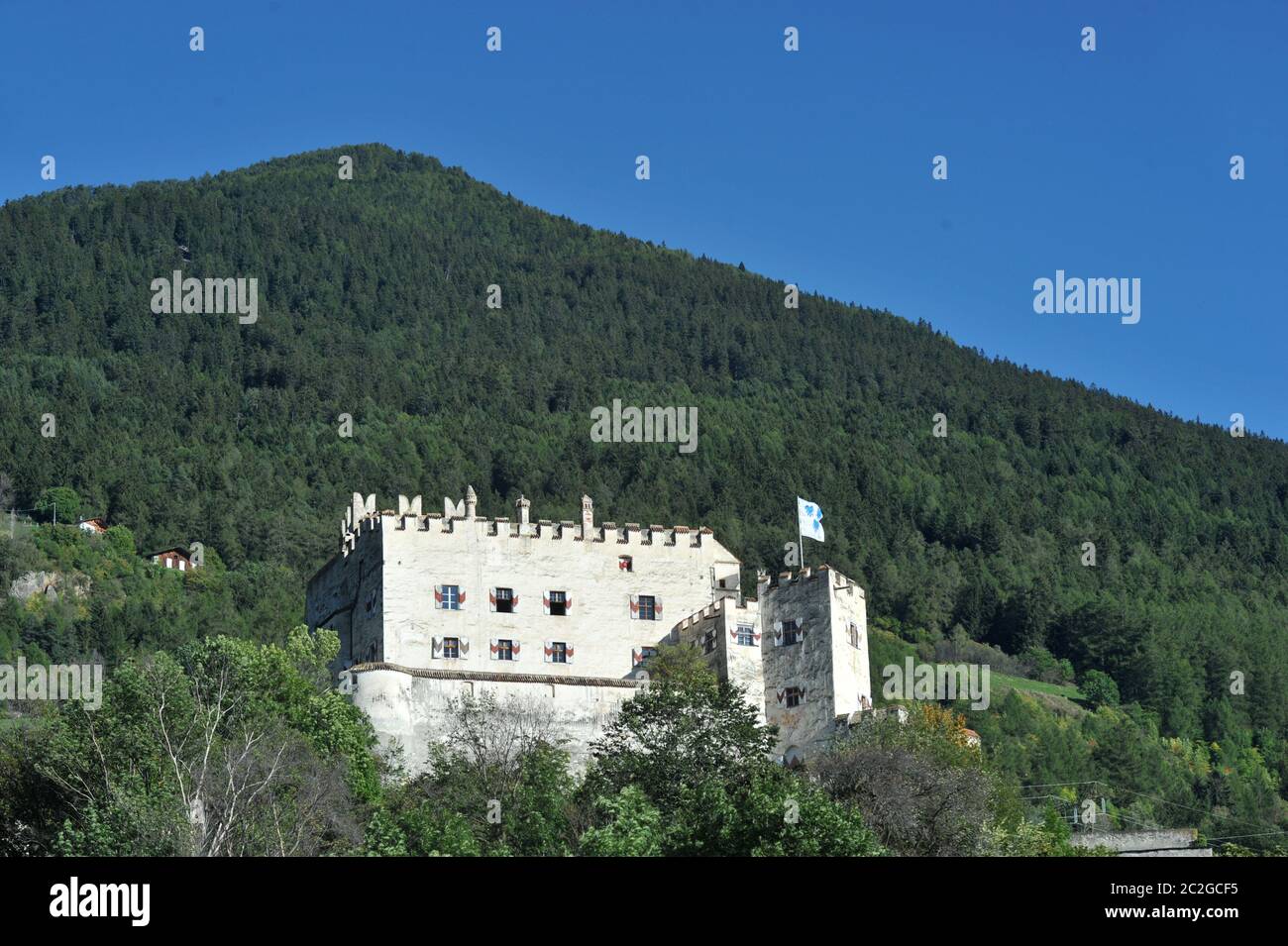 Italia il castello di churburg immagini e fotografie stock ad alta ...