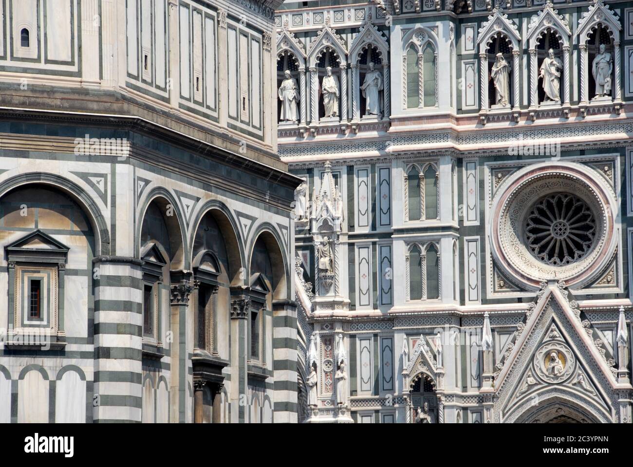 La Cattedrale di Santa Maria del Fiore è un simbolo di Firenze con la ...