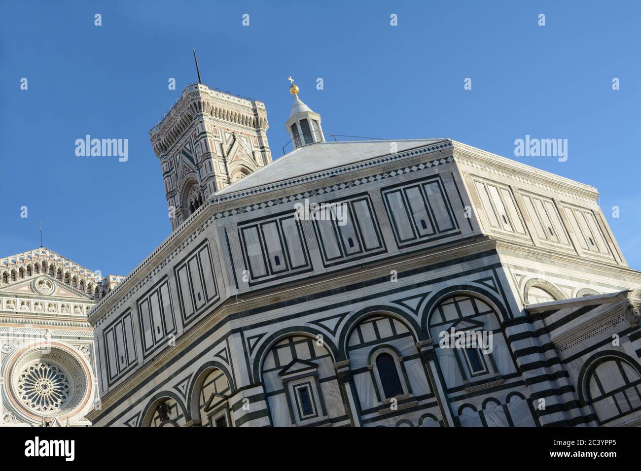 La Cattedrale di Santa Maria del Fiore è un simbolo di Firenze con la ...