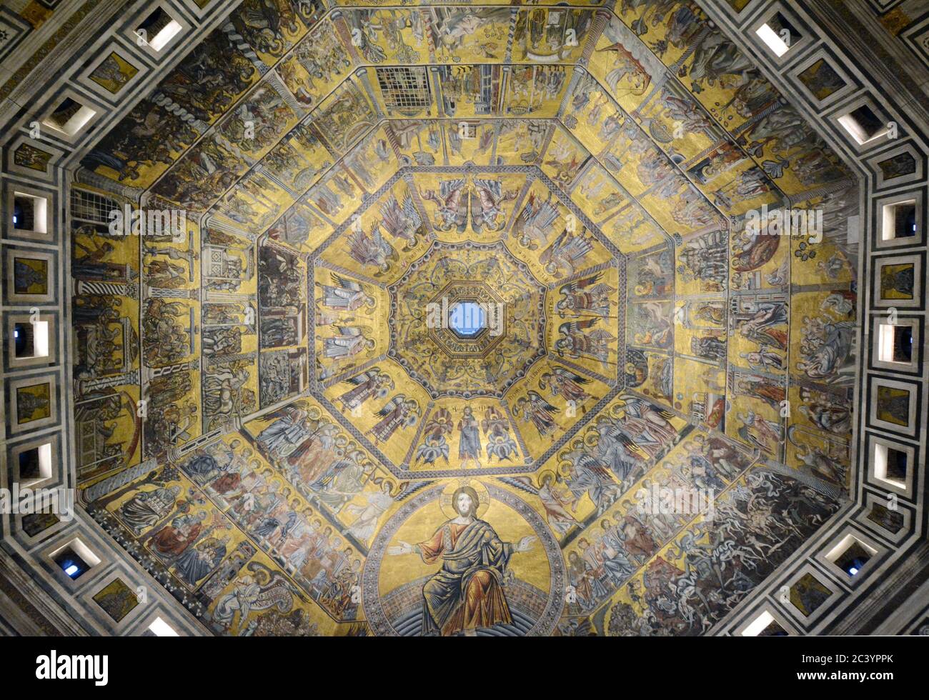 La Cattedrale di Santa Maria del Fiore è un simbolo di Firenze con la ...