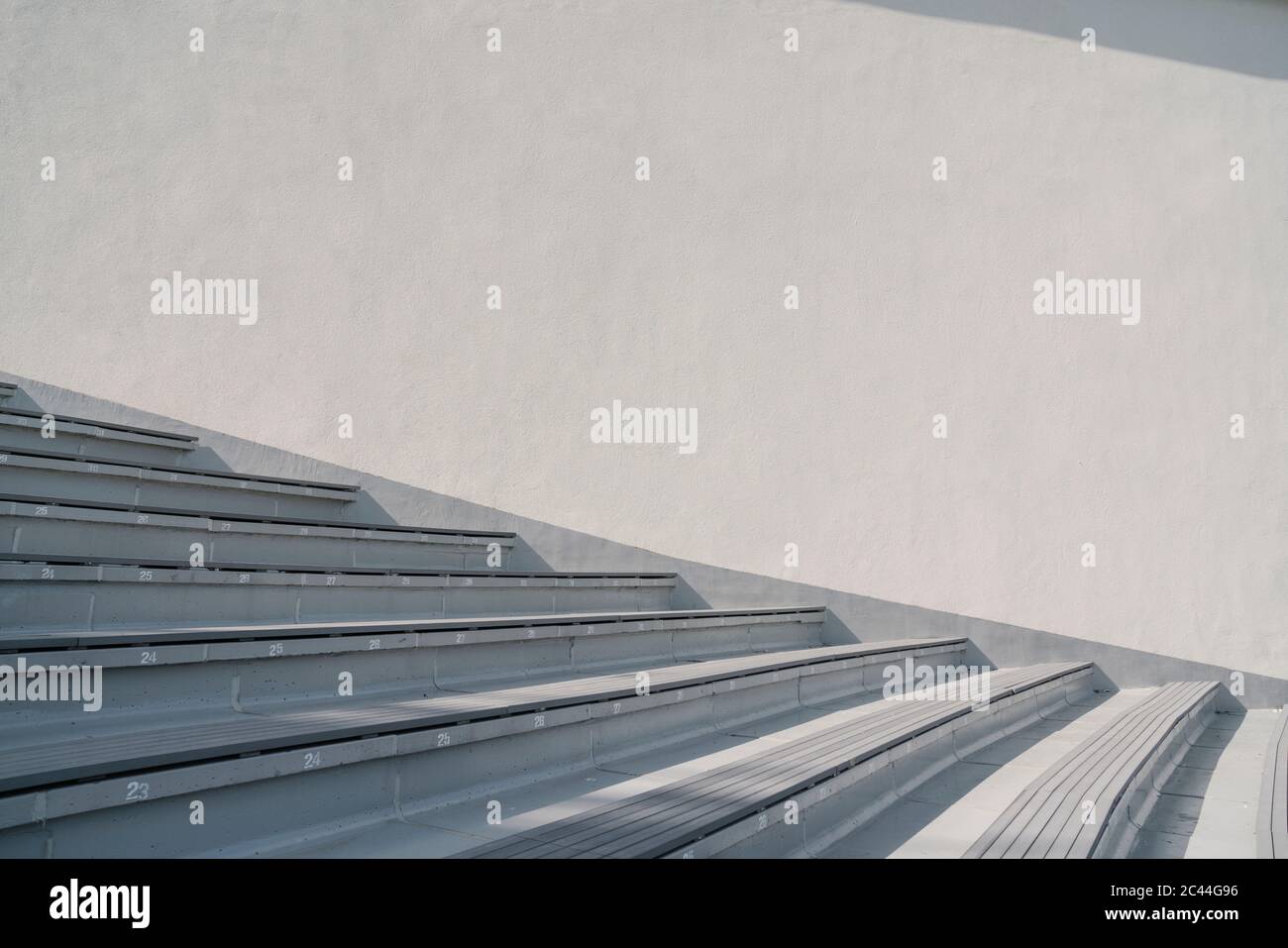 Gradini vuoti nello stadio immagini e fotografie stock ad alta ...