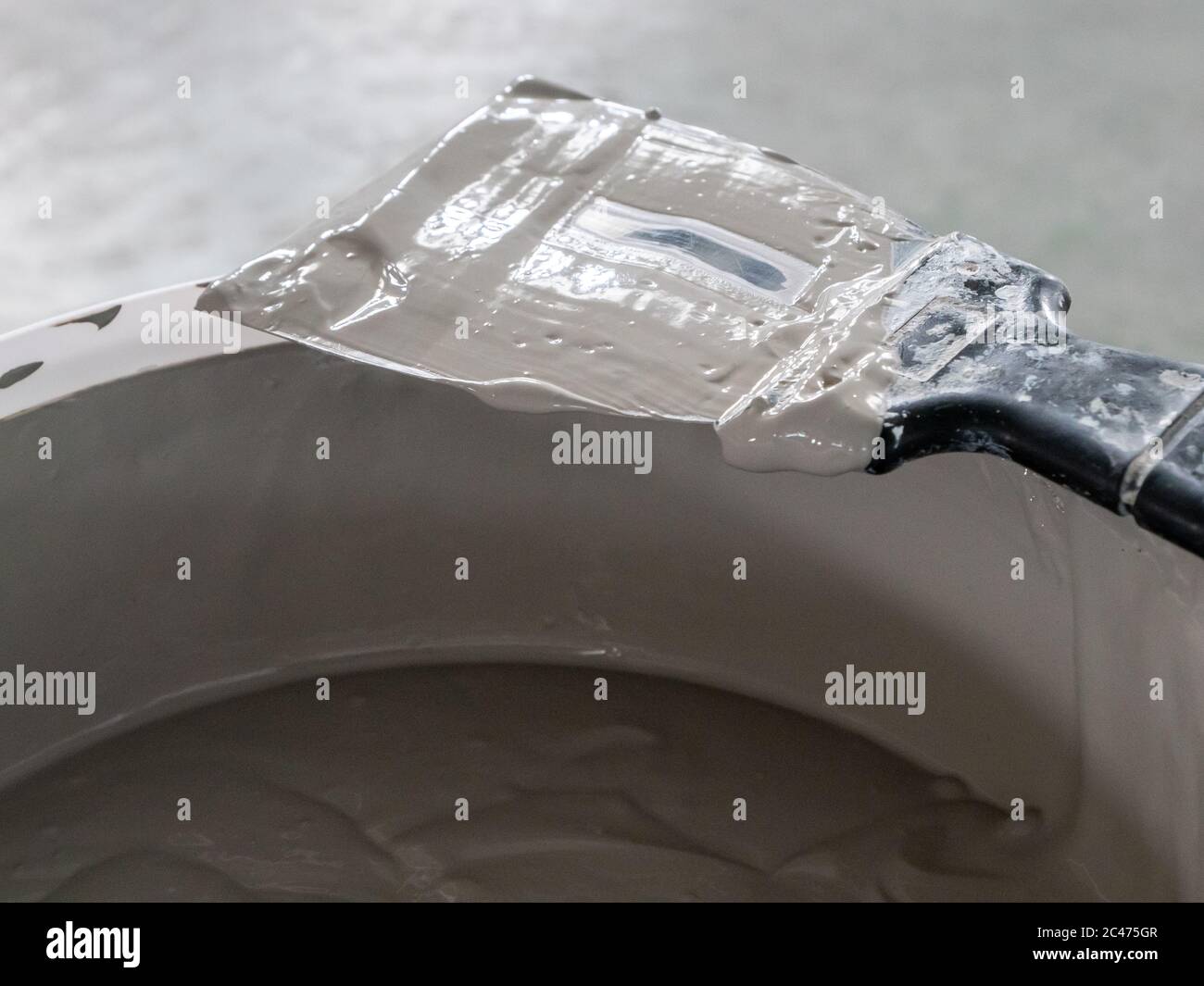 Mastice liquido immagini e fotografie stock ad alta risoluzione - Alamy