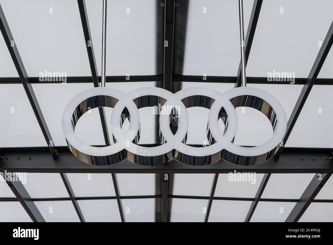 Audi sign immagini e fotografie stock ad alta risoluzione - Alamy