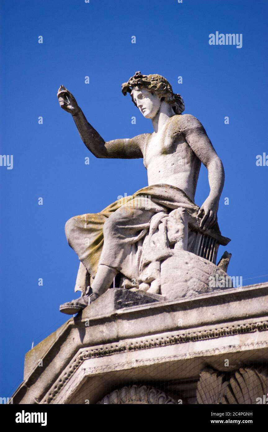 Dio apollo immagini e fotografie stock ad alta risoluzione - Alamy