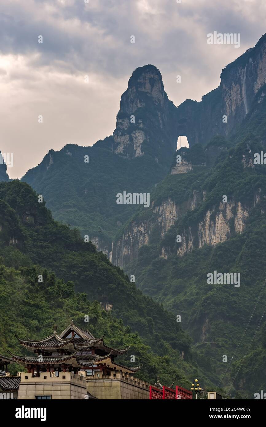 Tianmen mountain chinese china immagini e fotografie stock ad alta ...