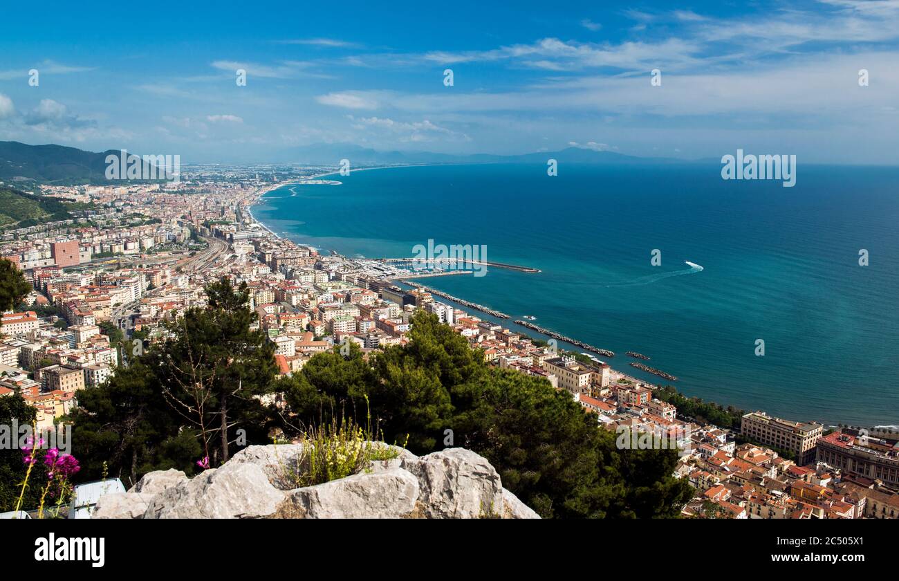 Castello arechi salerno immagini e fotografie stock ad alta risoluzione ...