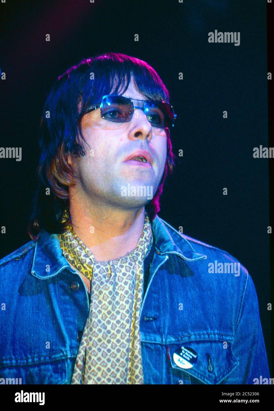 Liam gallagher 2000 immagini e fotografie stock ad alta risoluzione - Alamy