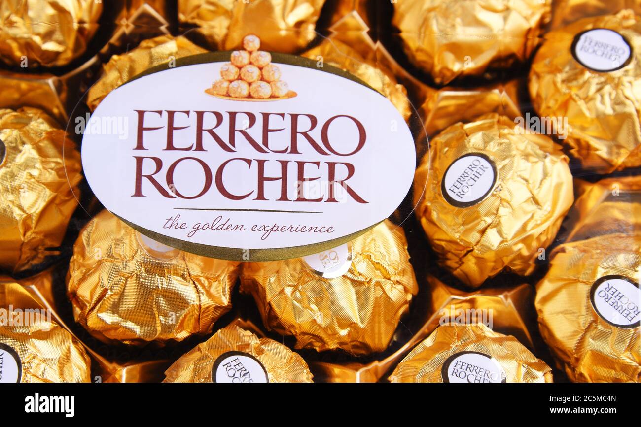 POZNAN, POL - Apr 16, 2020: Dolci al cioccolato Ferrero Rocher di ...