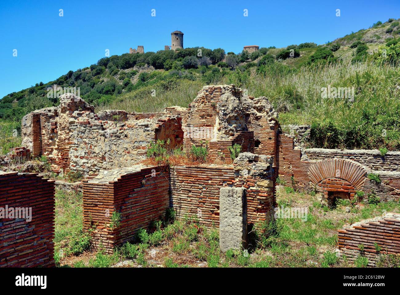 Parco archeologico di elea velia immagini e fotografie stock ad alta ...