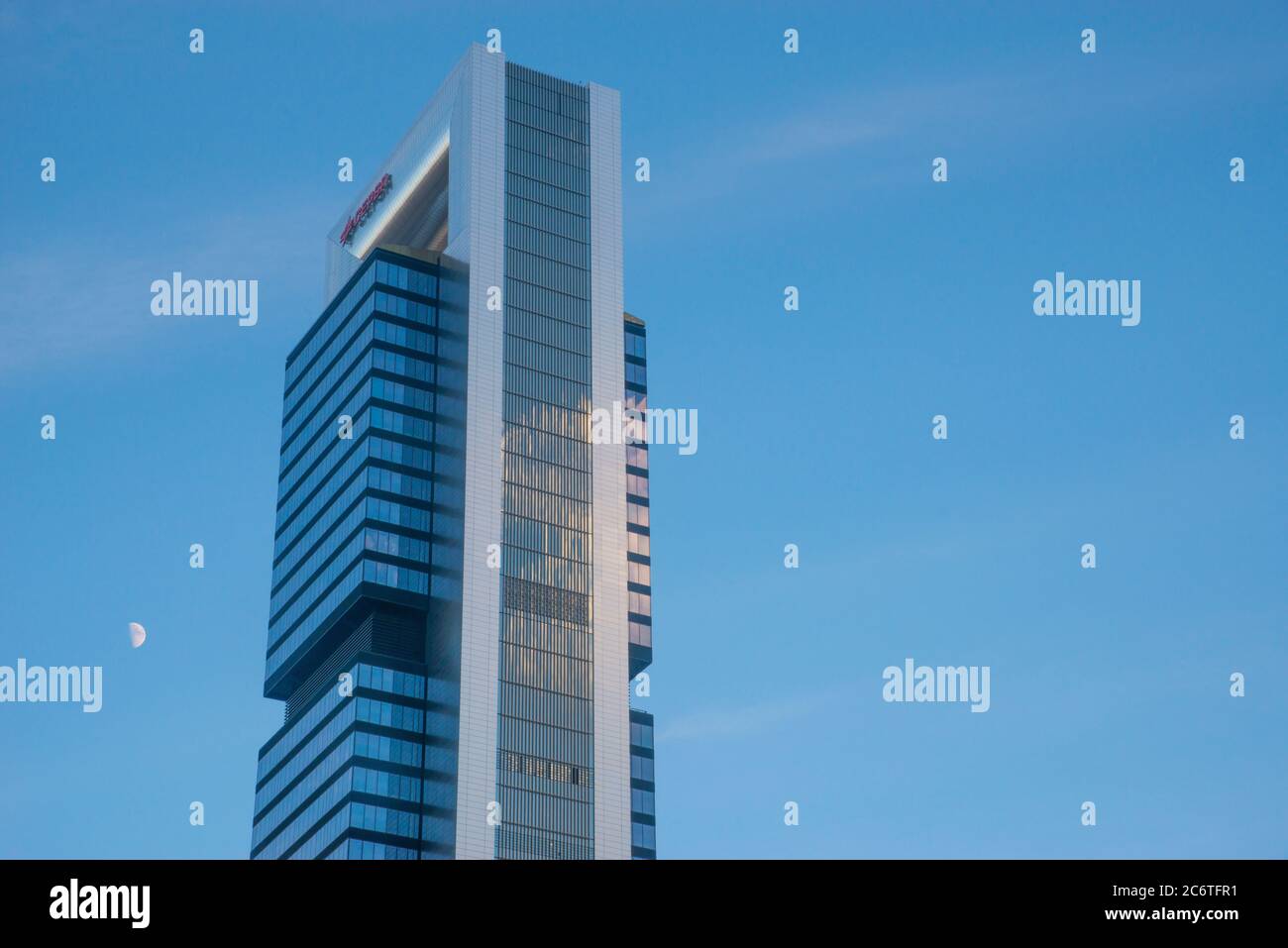 Torre repsol immagini e fotografie stock ad alta risoluzione - Alamy