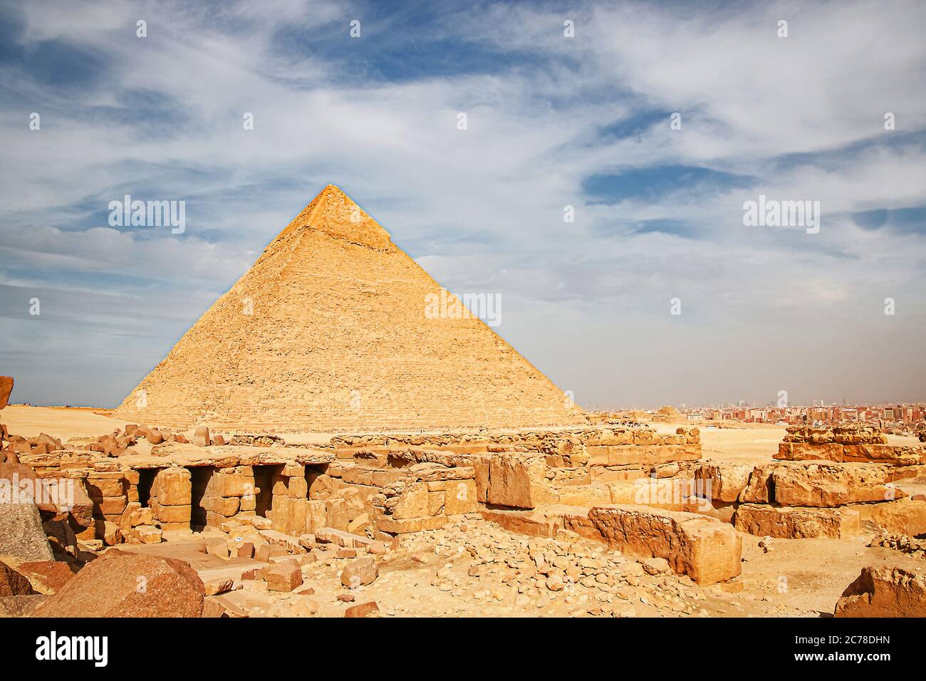Piramide di chefren immagini e fotografie stock ad alta risoluzione - Alamy