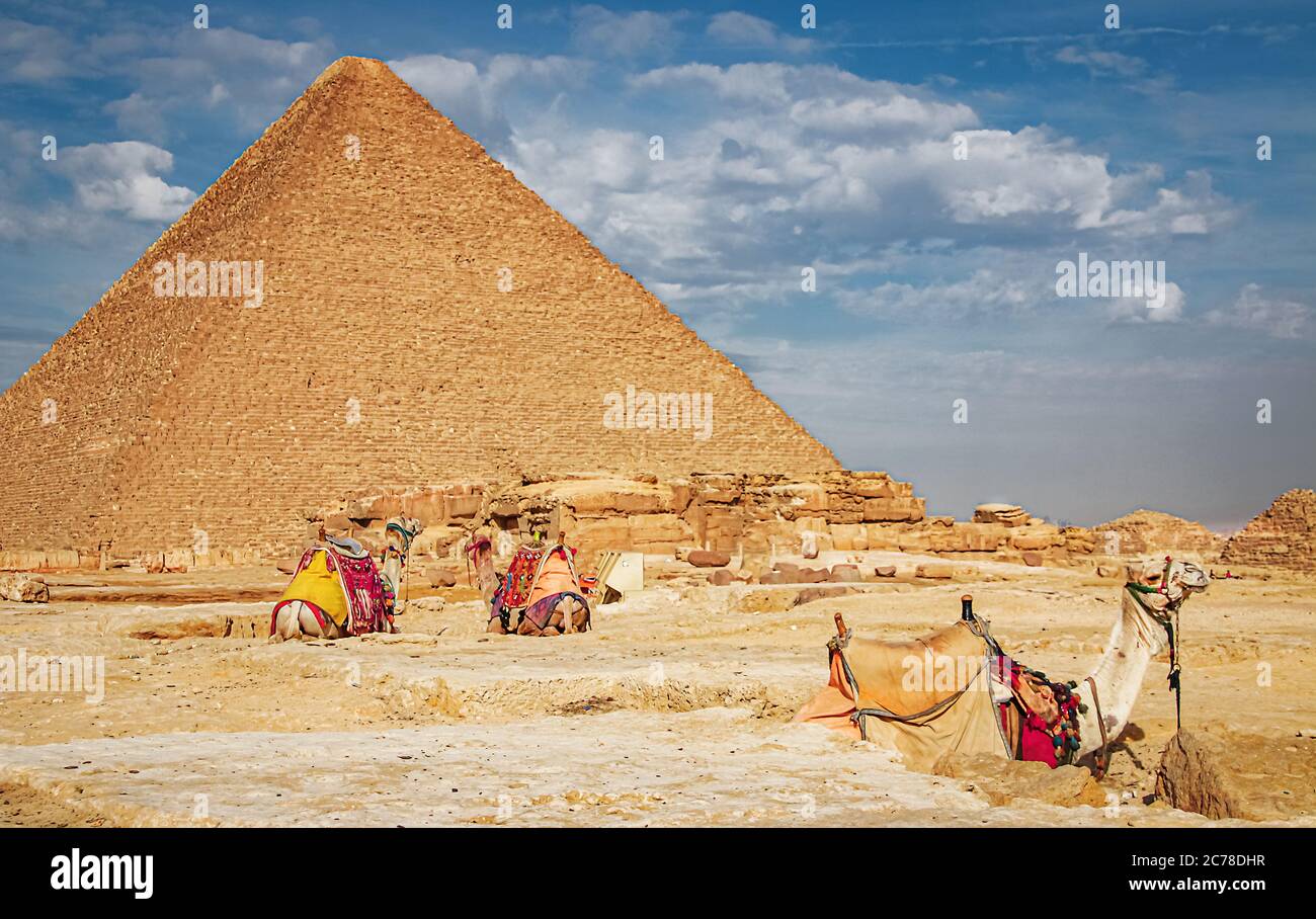 Piramide di chefren immagini e fotografie stock ad alta risoluzione - Alamy