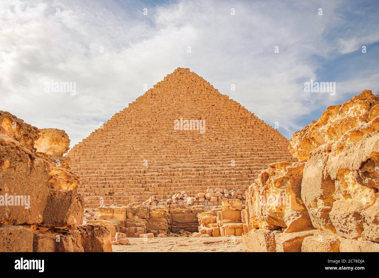 Piramide di chefren immagini e fotografie stock ad alta risoluzione - Alamy