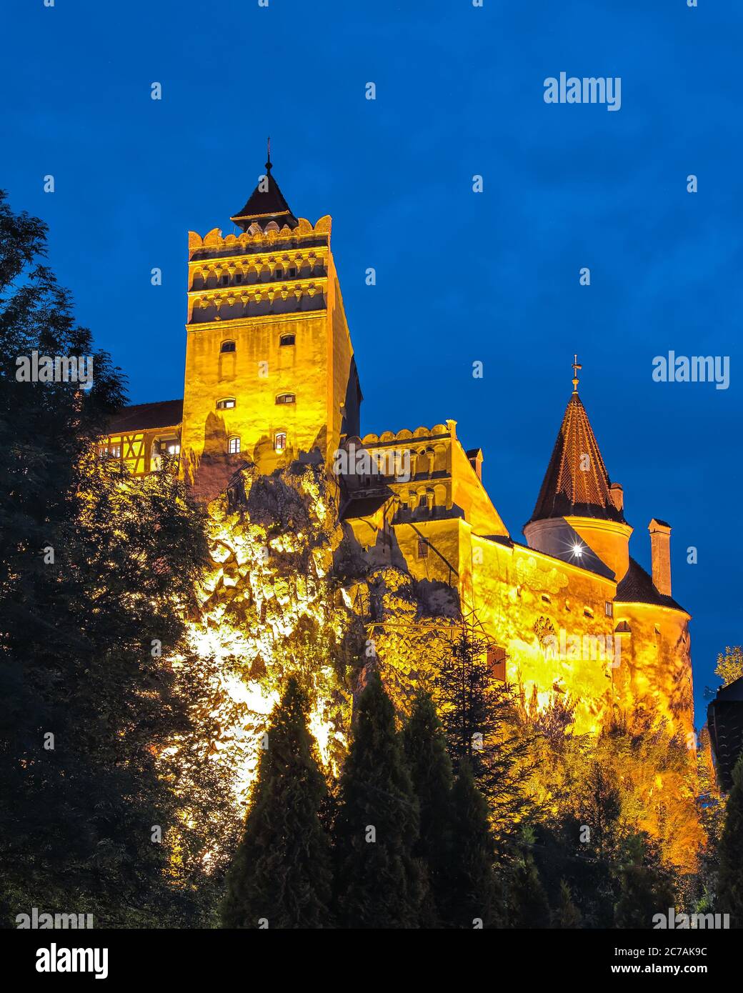 Il castello medievale di Bran noto per il mito di Dracula. Bran o ...