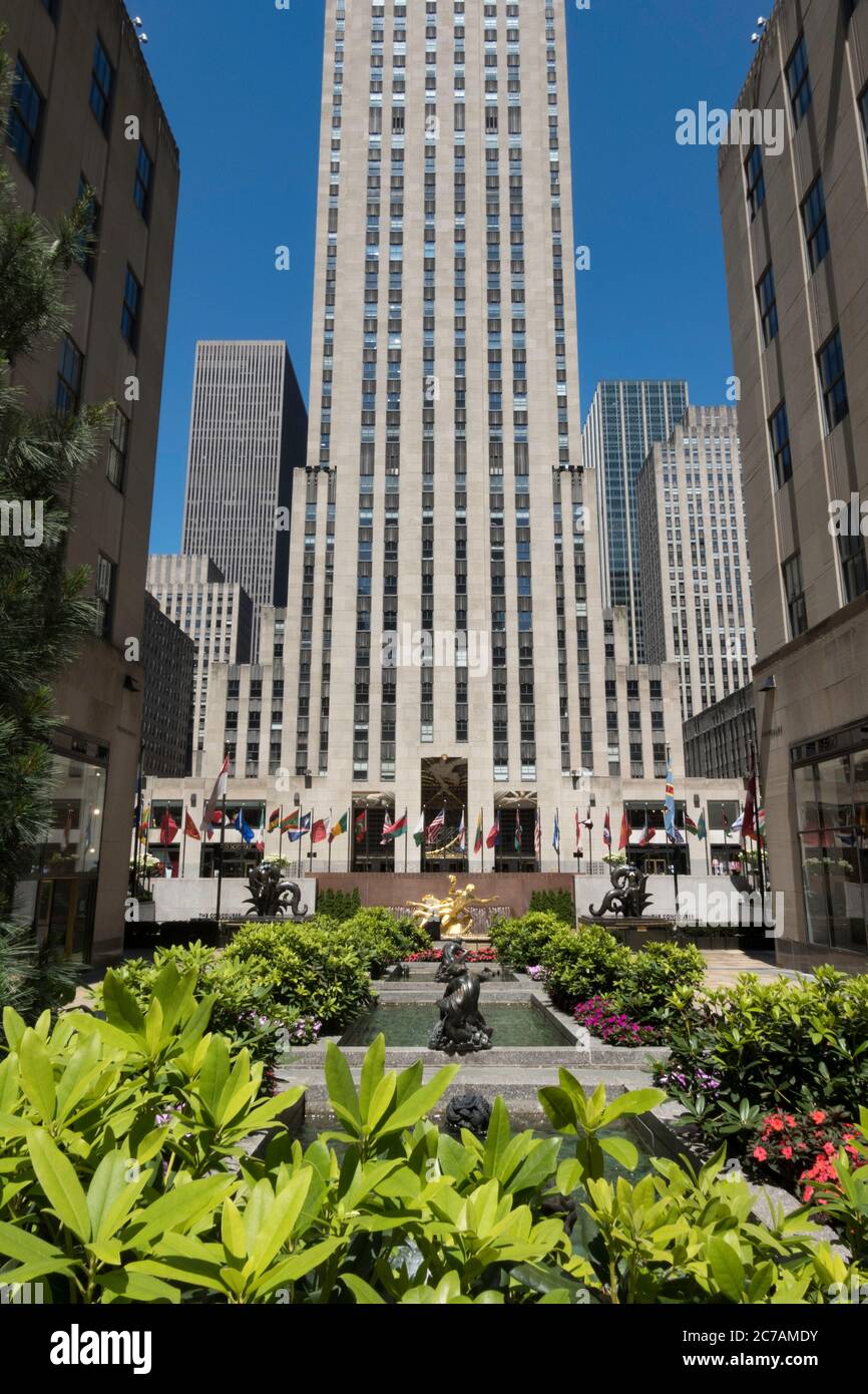 Complesso rockefeller center plaza immagini e fotografie stock ad alta ...