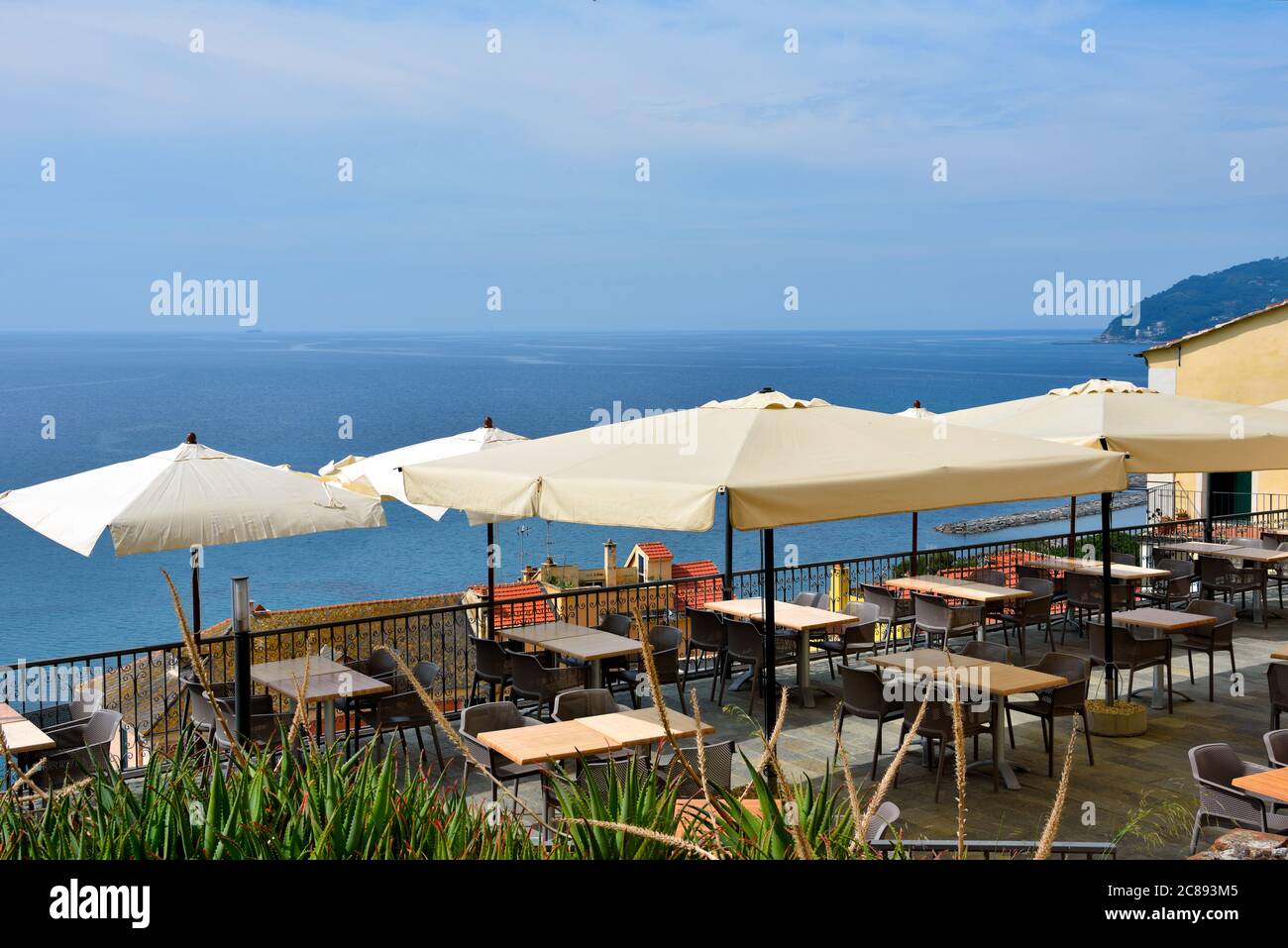 Cervo liguria immagini e fotografie stock ad alta risoluzione - Alamy