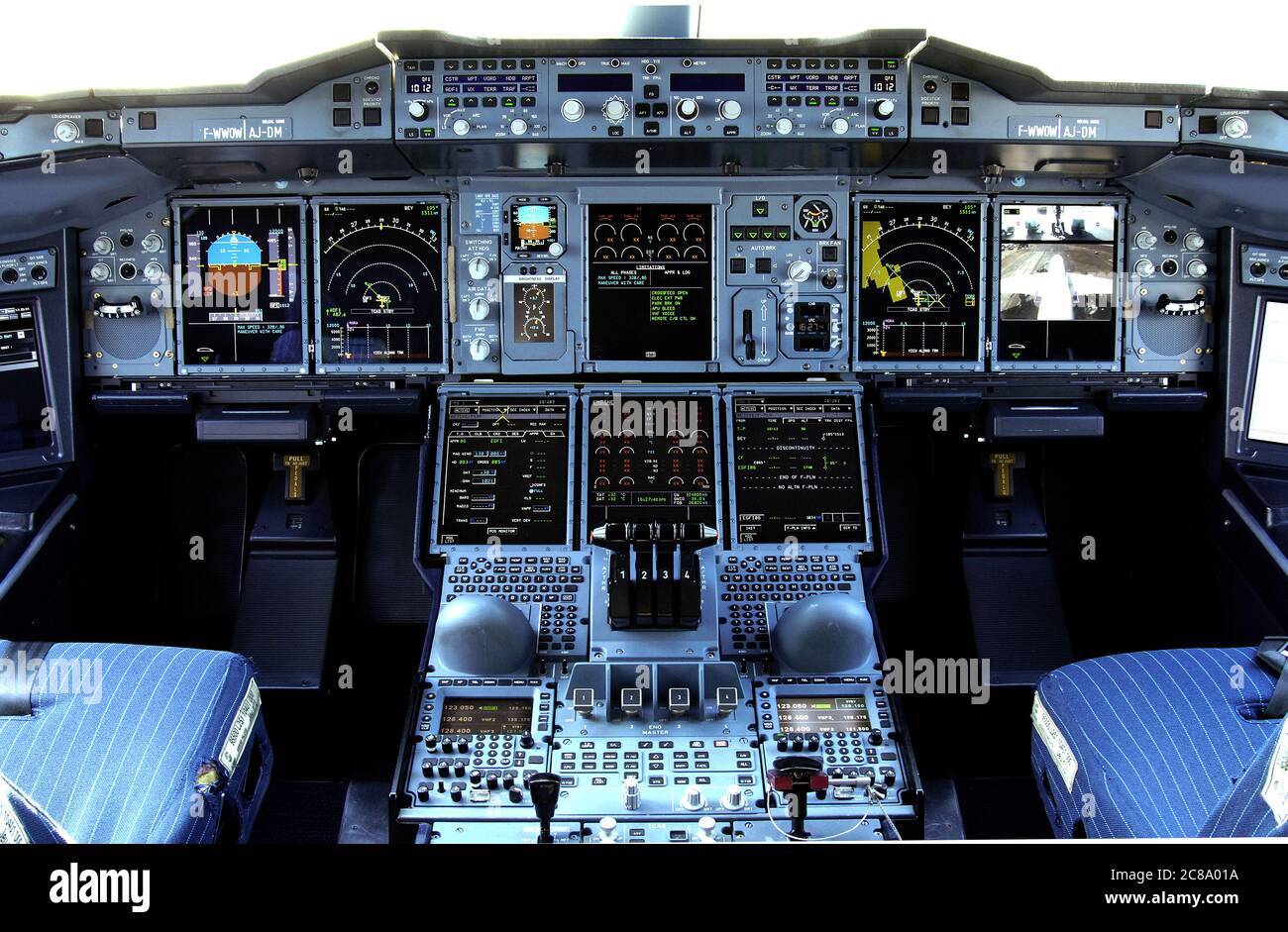 Airbus A380 cabina di pilotaggio Foto stock - Alamy