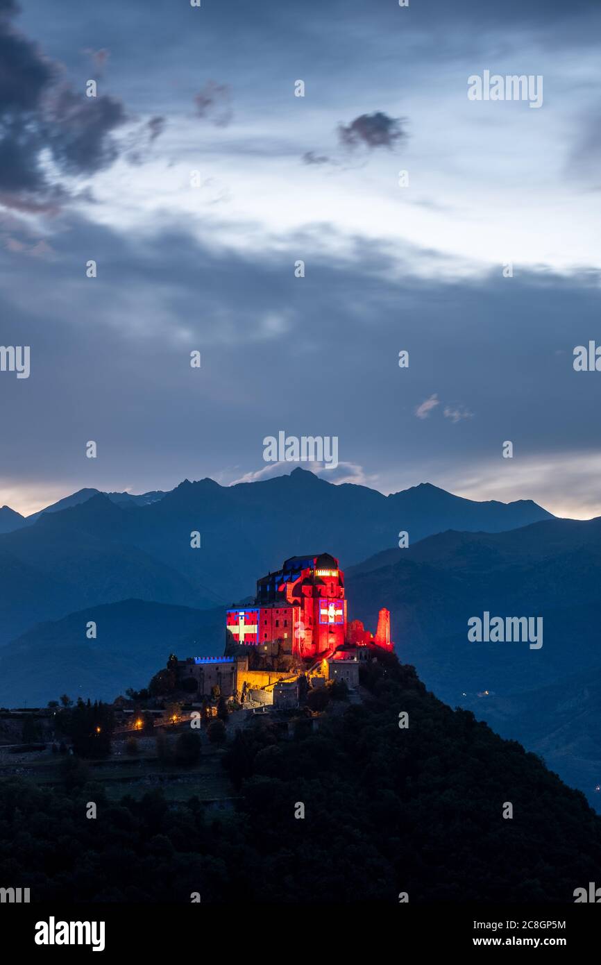Bandiera del piemonte immagini e fotografie stock ad alta risoluzione ...