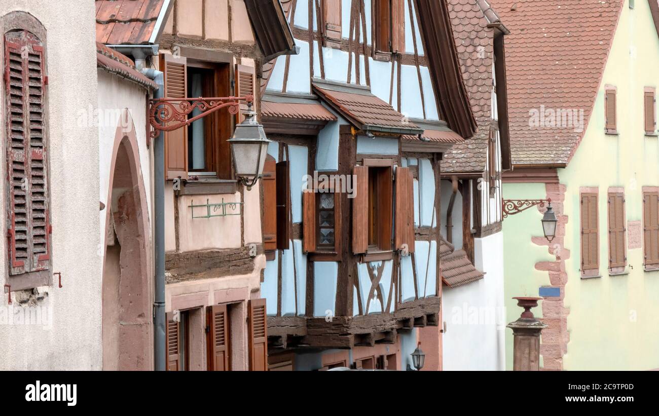 Facciate di case medievali immagini e fotografie stock ad alta ...