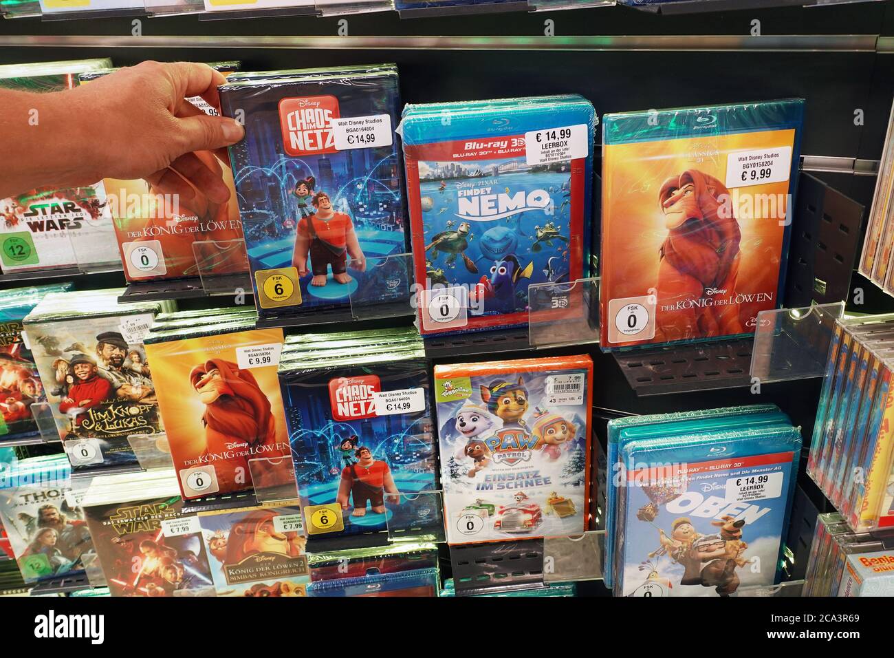 Movie dvd cover immagini e fotografie stock ad alta risoluzione - Alamy