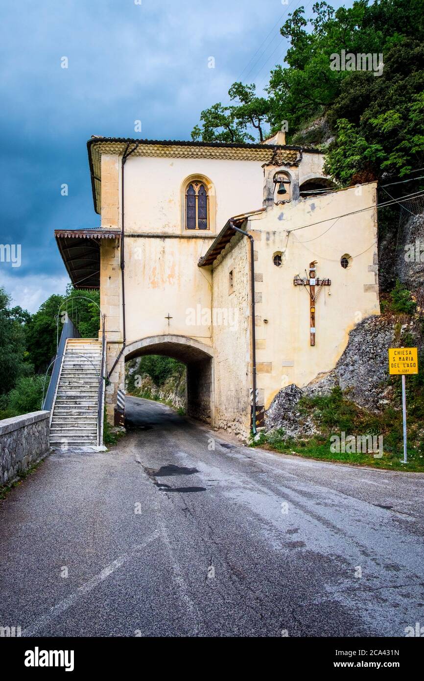 Europa la piccola chiesa madonna del lago immagini e fotografie stock ...