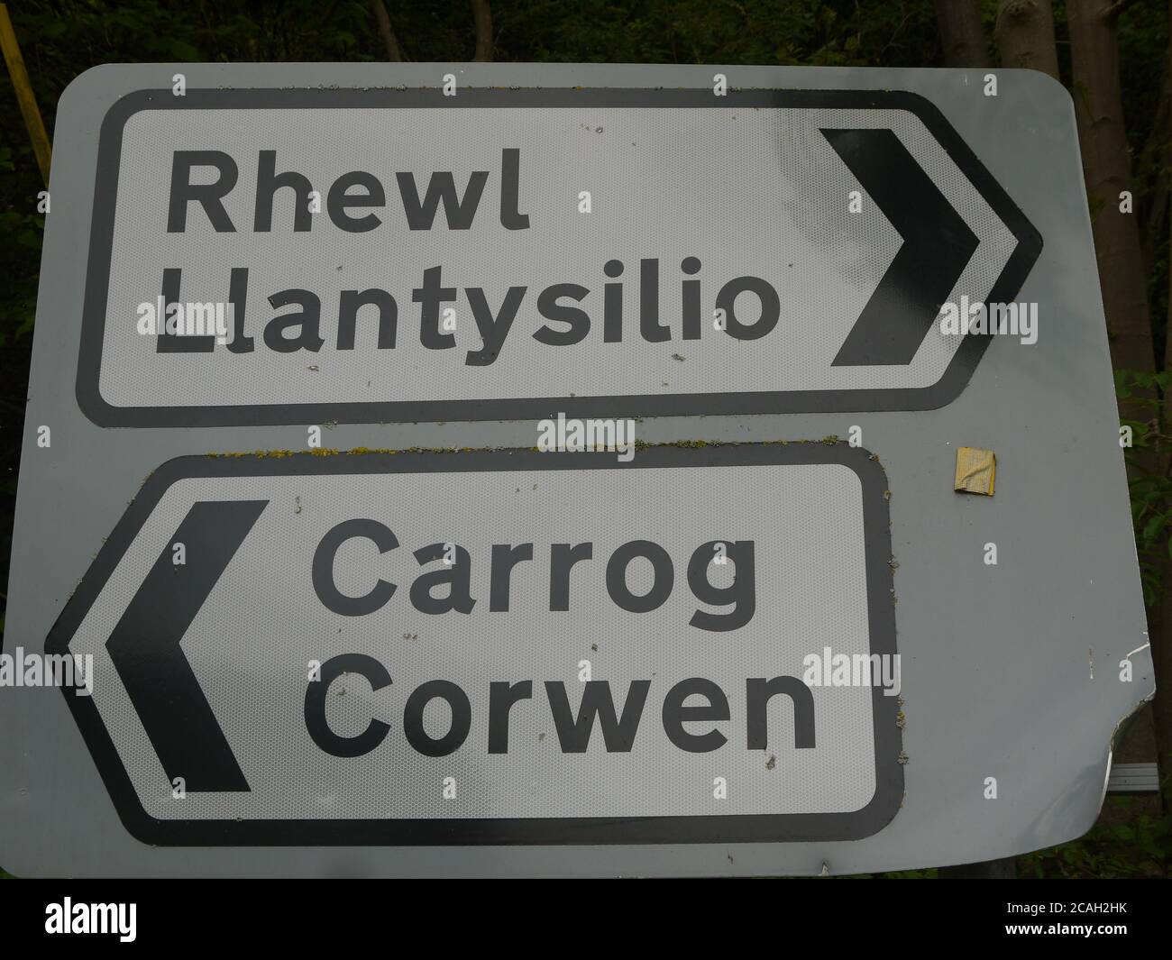 Welsh road sign immagini e fotografie stock ad alta risoluzione - Alamy