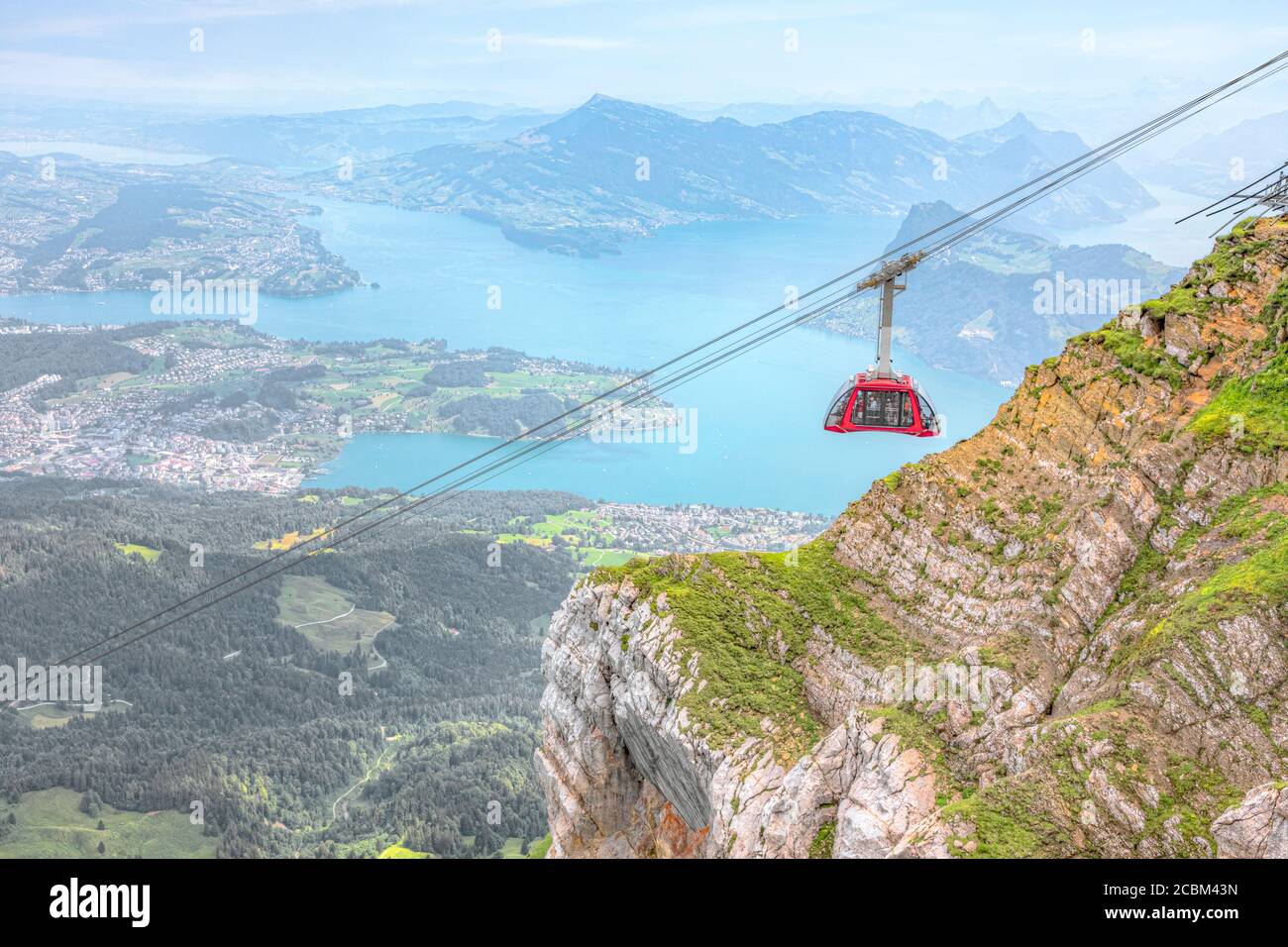 Pilatus luftseilbahn immagini e fotografie stock ad alta risoluzione ...