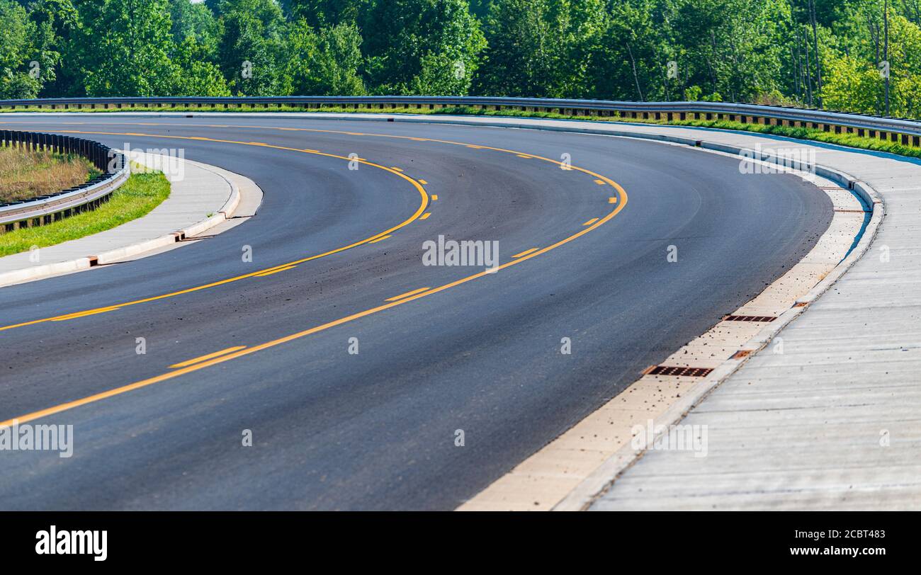 Nuova curva immagini e fotografie stock ad alta risoluzione - Alamy
