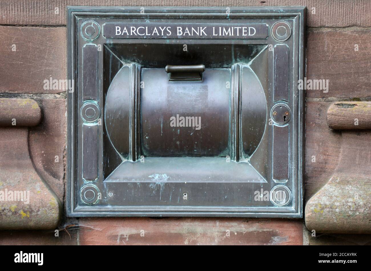 Banca barclays in edificio storico immagini e fotografie stock ad alta ...