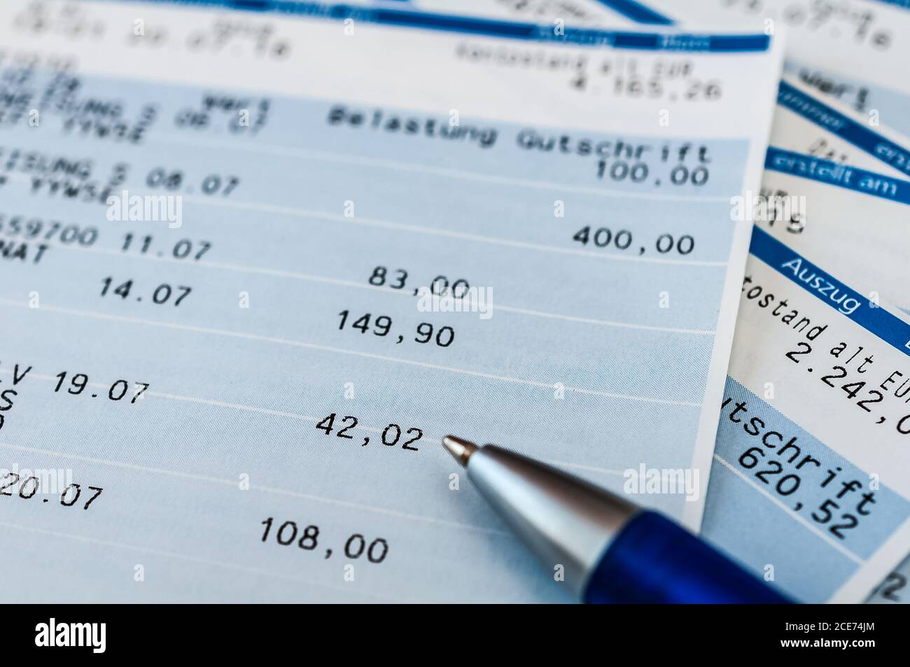 Estratto conto corrente bancario immagini e fotografie stock ad alta ...