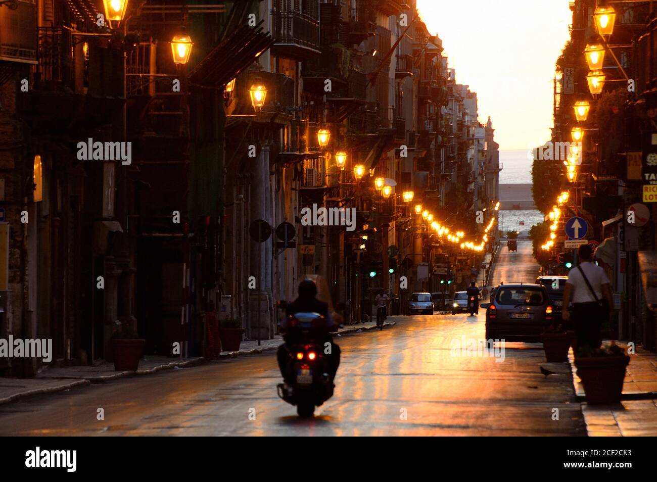Via palermo immagini e fotografie stock ad alta risoluzione - Alamy