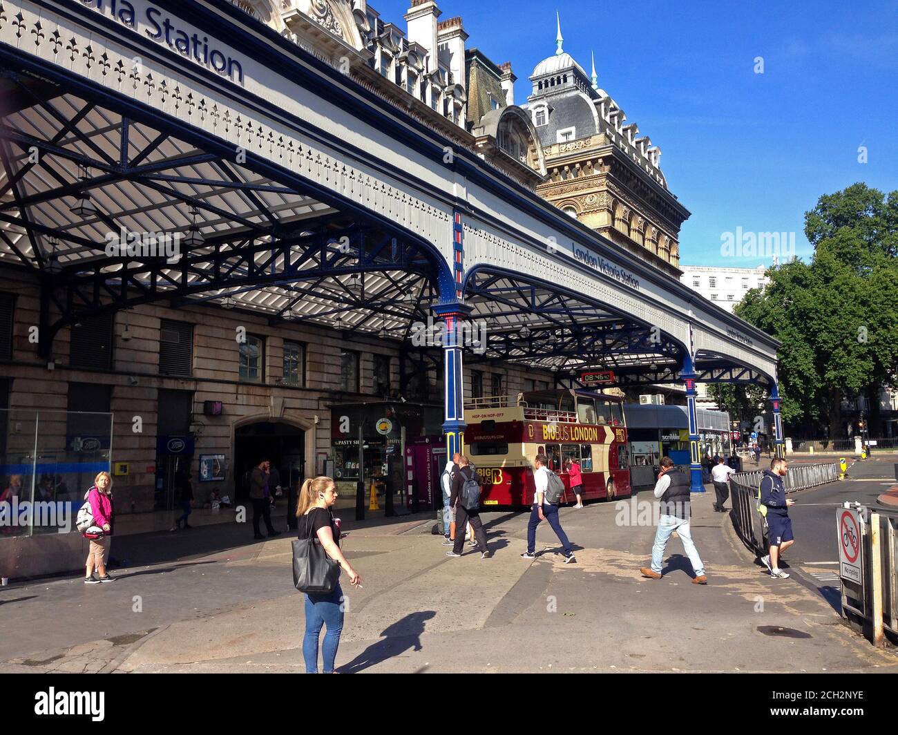 Stazione ferroviaria della linea victoria immagini e fotografie stock ...